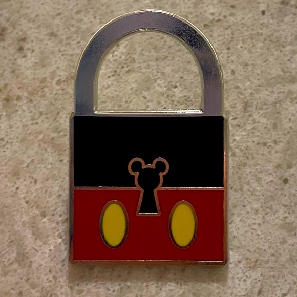 Disney | Accessories | Disney Micky Mouse Lock Collection 23 Limited ...